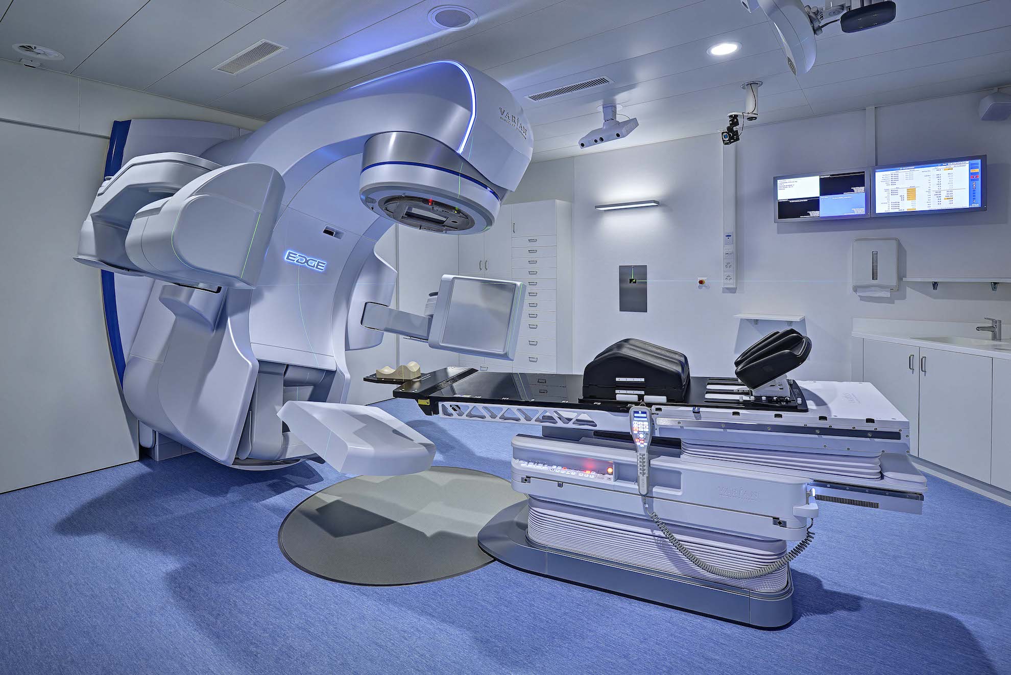 Varian Truebeam Edge - The Best Picture Of Beam